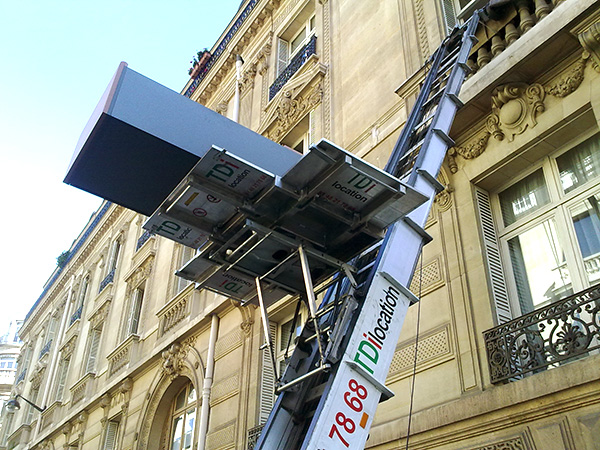 Location monte-charges 94100